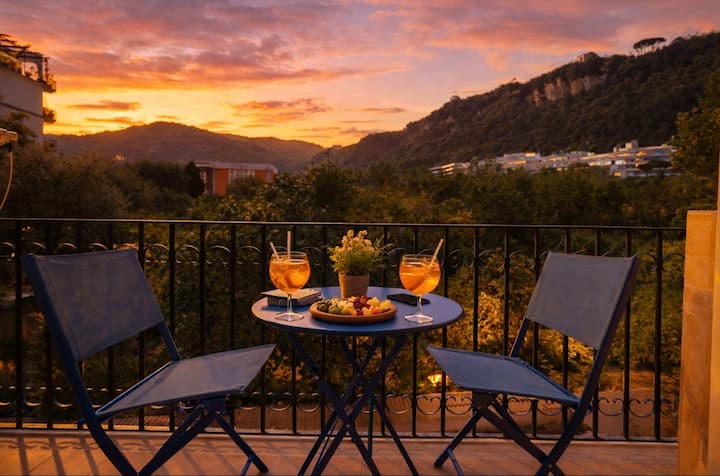 Sorrento,"the Sweet Life" Central Panorama + 3bds! - Sorrento