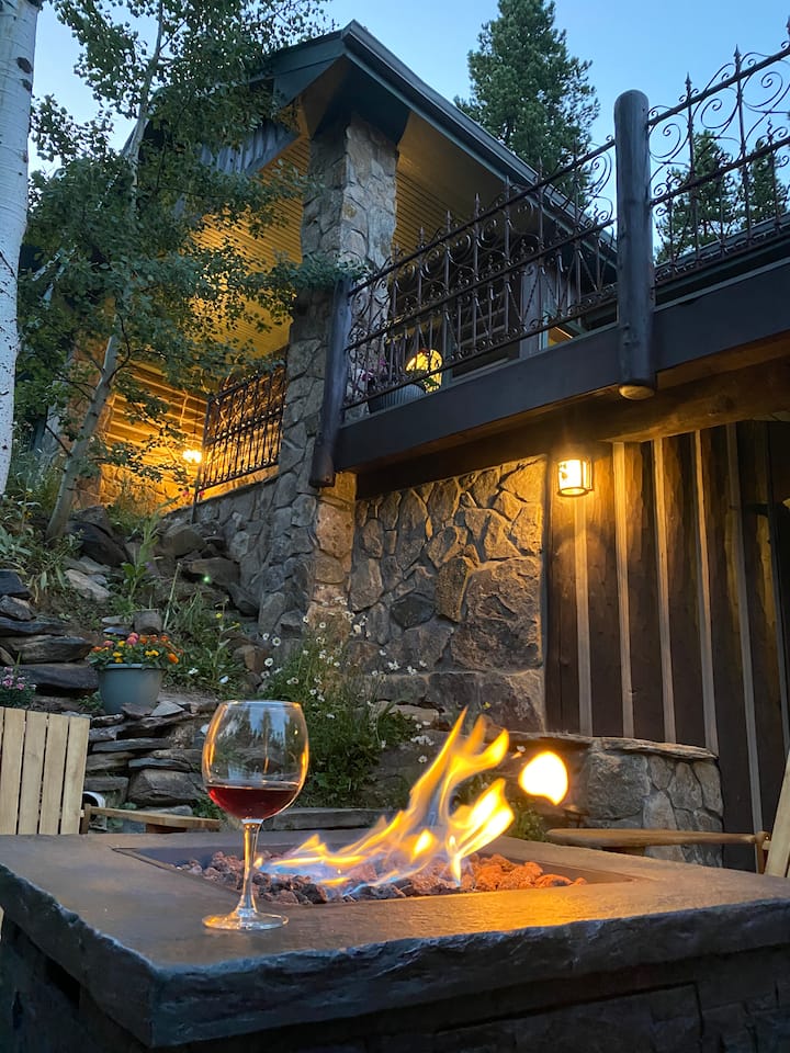 Peaceful Mountain Cabin Retreat - Idaho Springs, CO