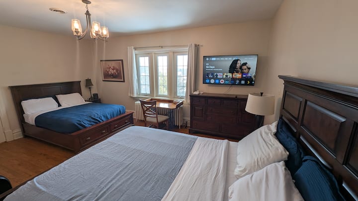 Gorgeous Room With Ensuite In Beautiful Home - Gran Sudbury