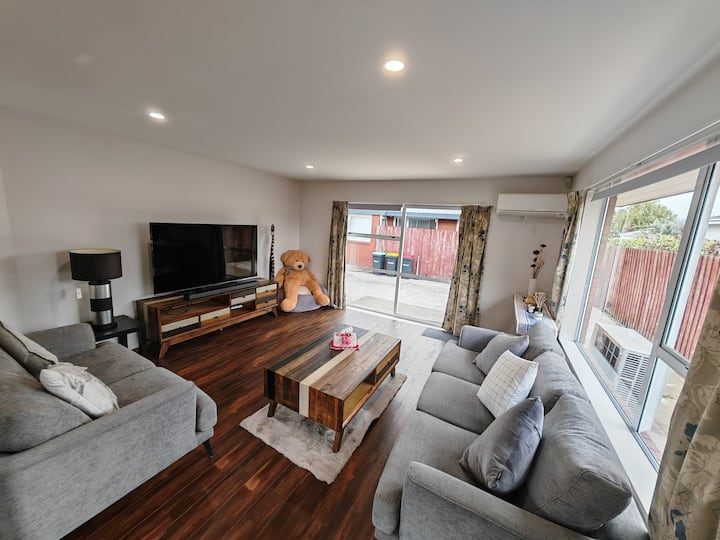 Cozy Getaway In Riccarton: Homely Charm Awaits - Christchurch