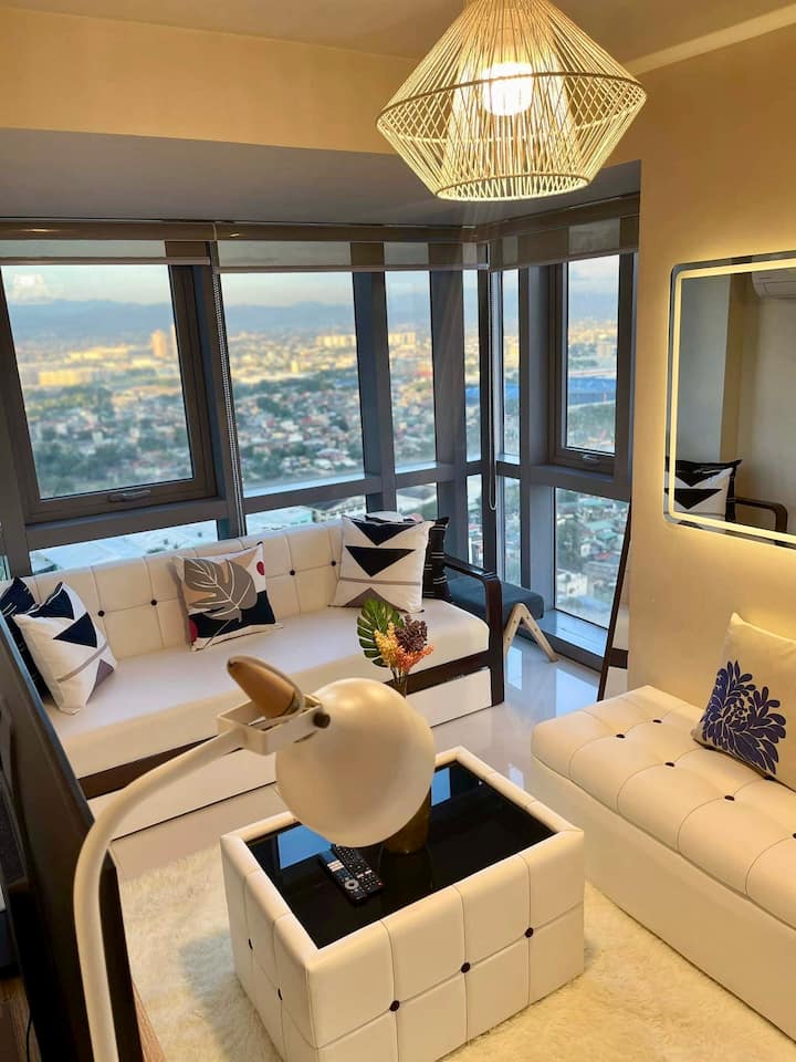 Spectacular 2.5br @ Eastwood City - 昆頌市