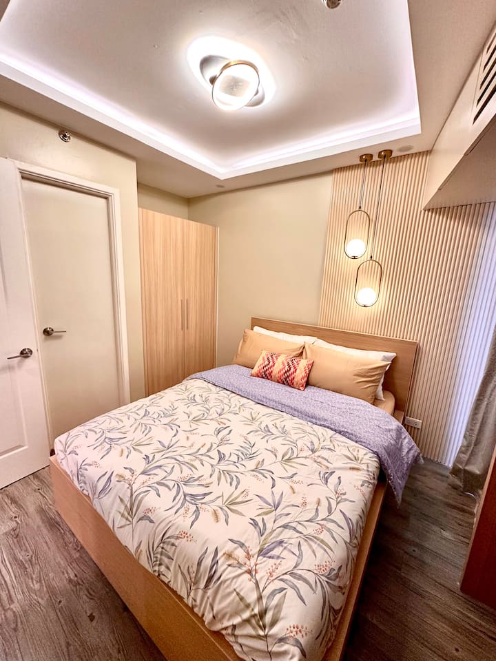 Luxuria Century Cozy Home In Qc - San Mateo