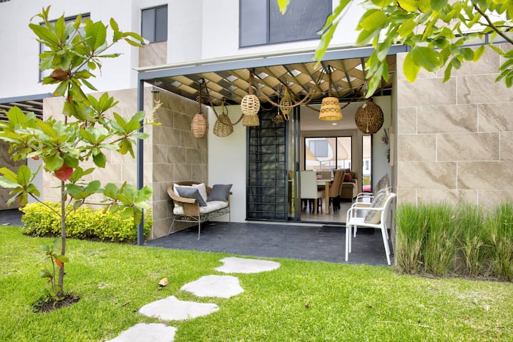 Casa Con Alberca Y Amenidades, Cerca De Cuernavaca - Xochitepec