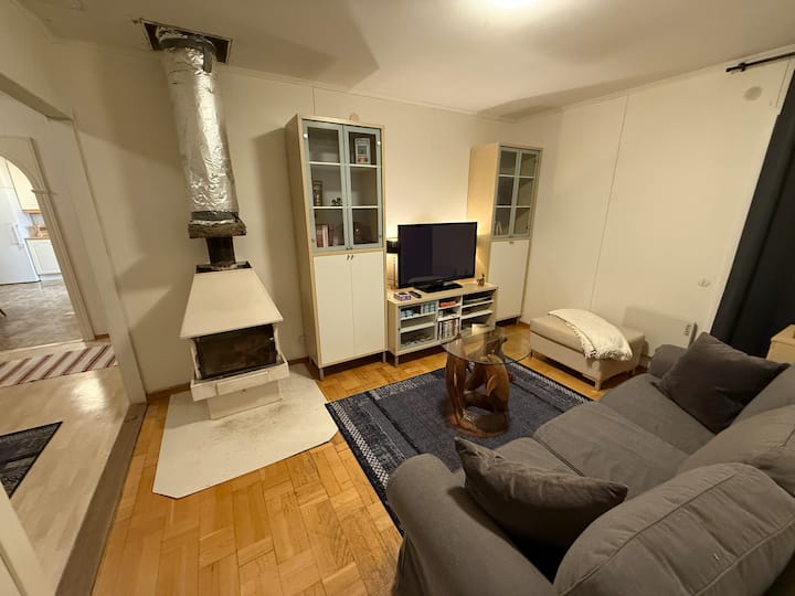 Stort Hus Nära Skogen Med öPpen Spis Och Många Rum - Ånge