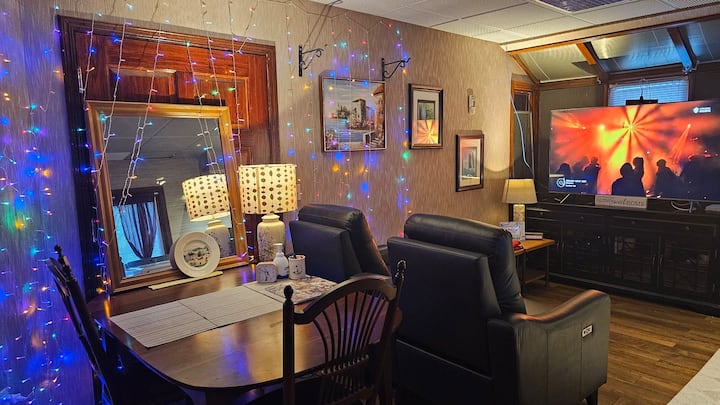 Cozy Retreat, Near Everything! 9mins To Airport - Lancaster, NY