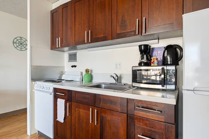 Central Waikiki Free Assigned Parking 2 Beds Pool - Honolulu
