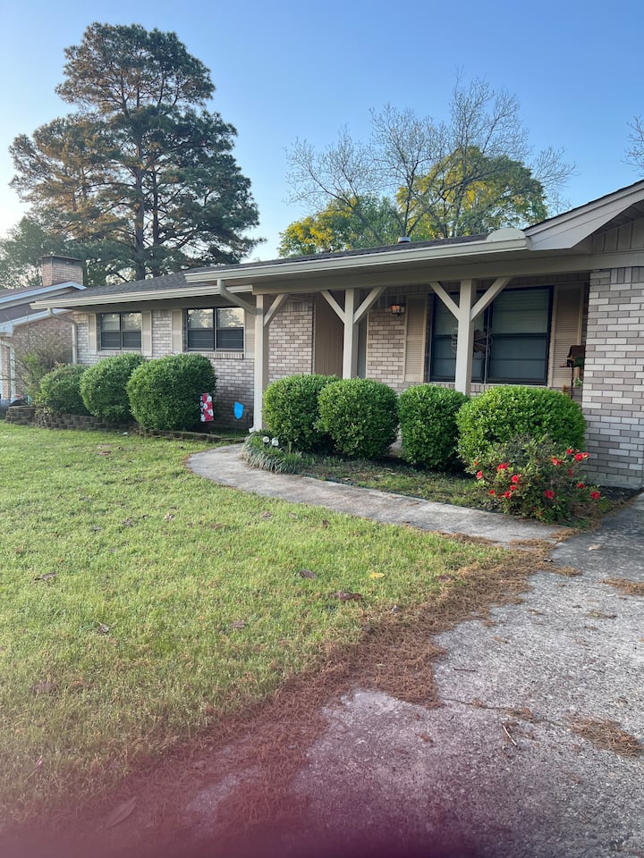 3 Bdrm/2 Ba. Family Fun And Comfort - Texarkana, AR