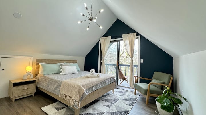 Great Cozy-cabin In Poconos. Pet-friendly! - Tobyhanna, PA