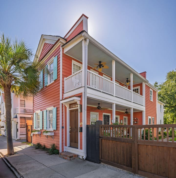 Historic Home In Downtown. Close To King Street! - Charleston, SC