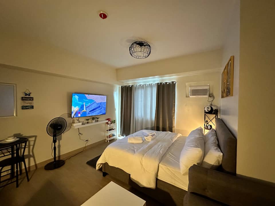 Cubao Vacation Rentals & Homes - Cubao, Quezon City, Philippines | Airbnb