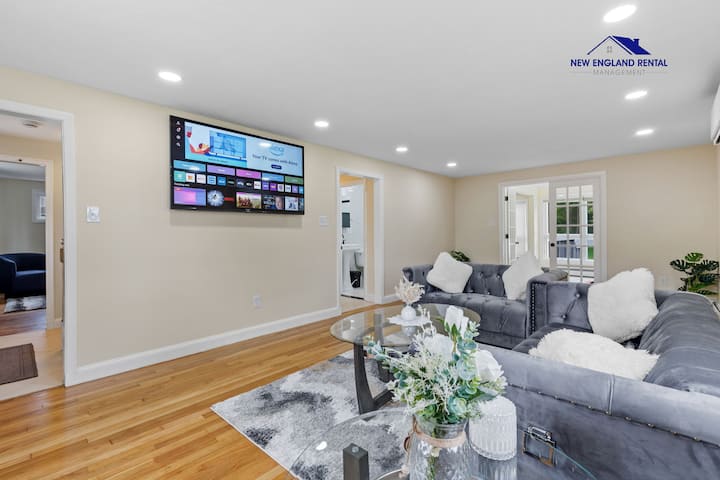 A Charming Cozy Modern House - MIT, Cambridge