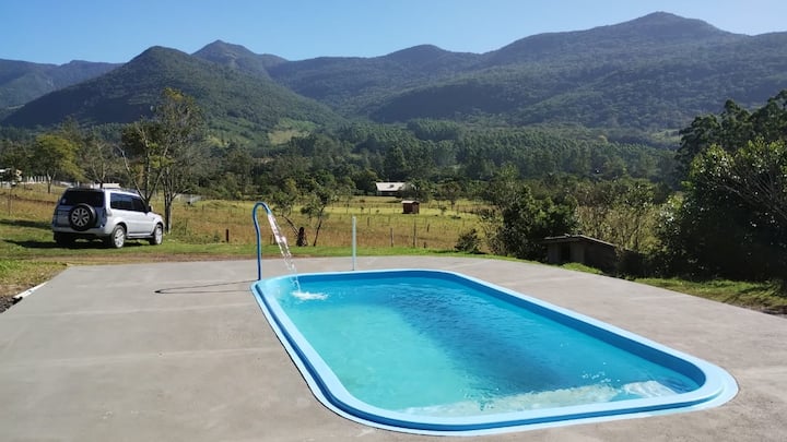 Sítio Para Locação
Maquiné-rs - Maquiné