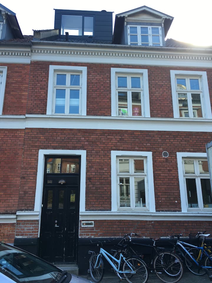 Byhus Med God Beliggenhed - Aarhus