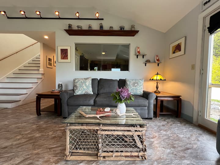 Oceanville Oasis On The Peaceful Island - Stonington, ME