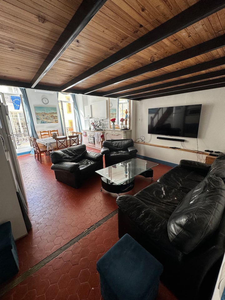 Grand Studio Haussmannien - Calanques de Marseille