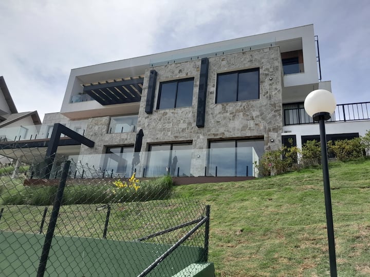 Casa Dml Campos Do Jordão, Completa!
Beach Tennis - Campos do Jordão