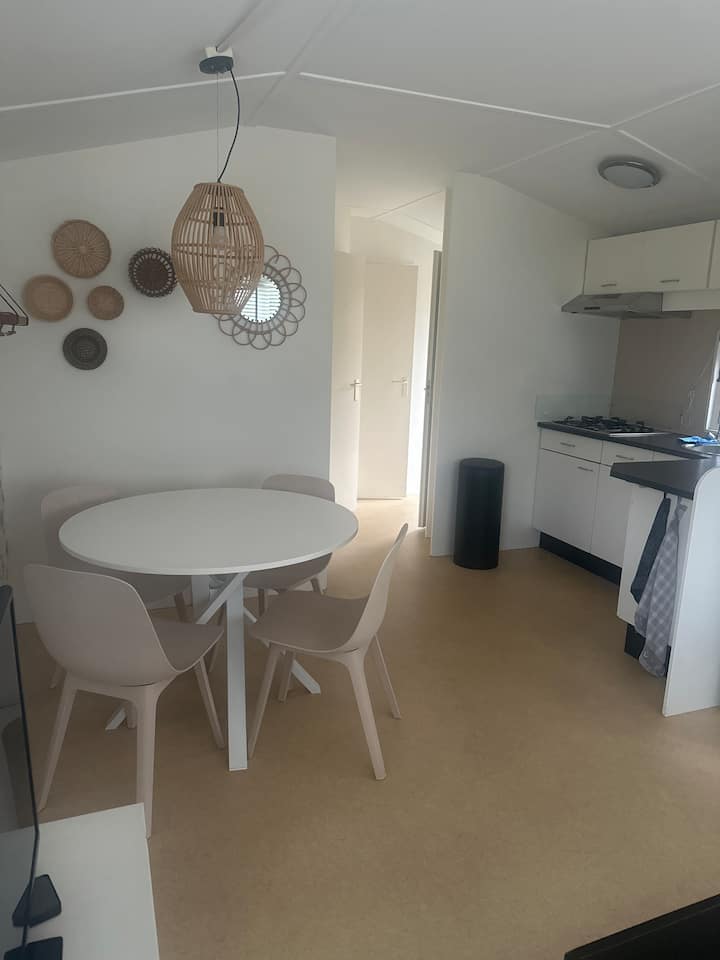 Mobile Home Vlakbij Strand. - Lisse