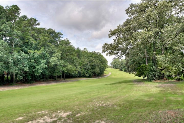 Condo On Golf Course In Houndslake - Aiken, SC