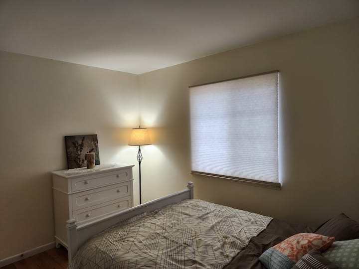 Zeus's One Bedroom Retreat - Interlochen, MI