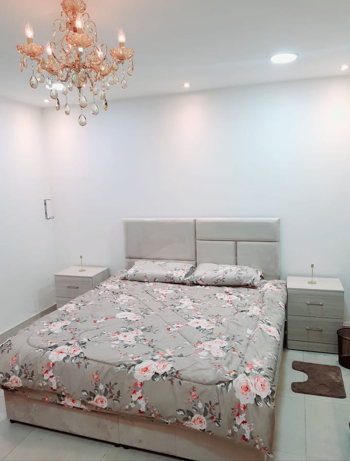 شقة بصالة و 3 غرف نوم - Dammam