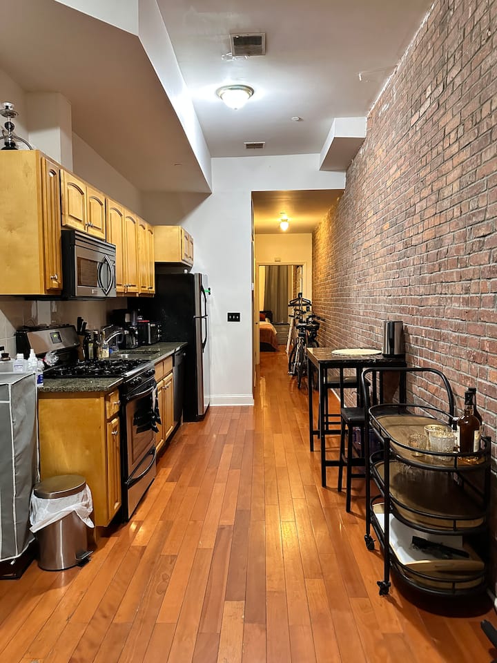 Charming Condo - Heart Of Jersey City - Jersey City, NJ