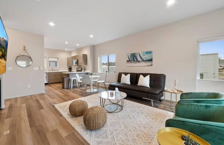 Coastal Charm Condo - Anacortes, WA