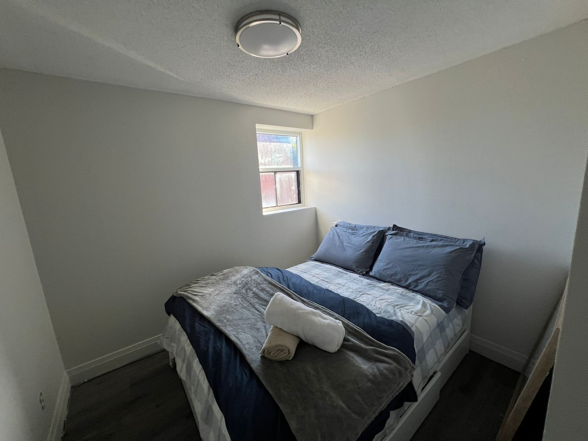 Budget-Friendly 3BR Near UofT + Chinatown - Apartments for Rent in ...