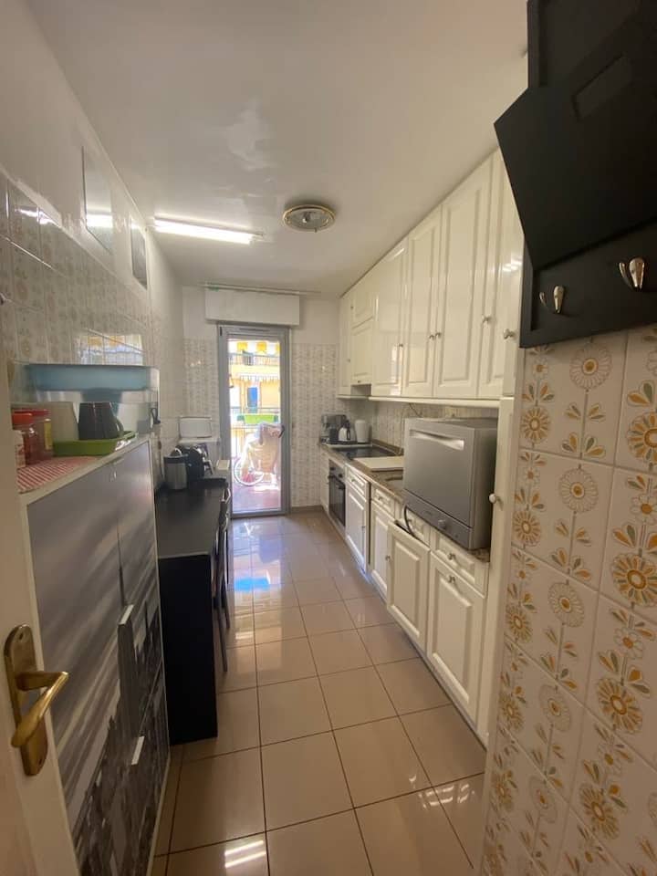 2-3 Rooms Apartment For Families - Nice