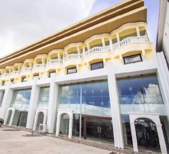 ຕຶກຫນອງບົວທອງ - Vientiane