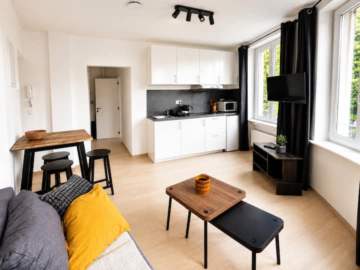 Cosy Brussels 2ppl Flat Near Metro - Auderghem