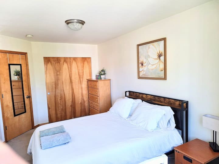 Elegant Room, Cozy To Stay & Work-super-fast 5g - Mukilteo, WA