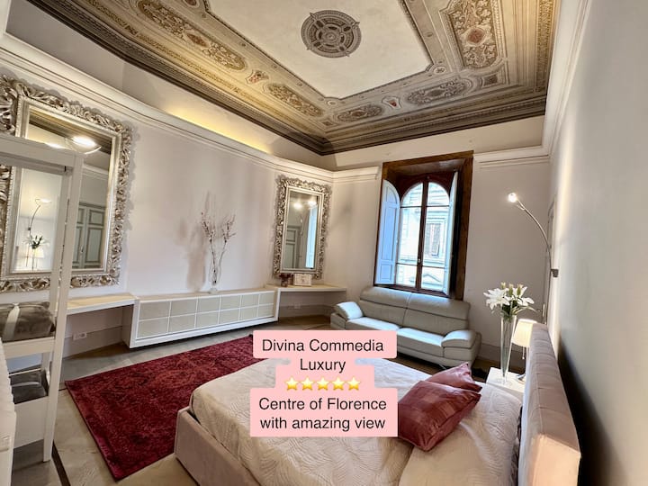 Divina Commedia Luxury  [With Elevator And A.c] - Florenz