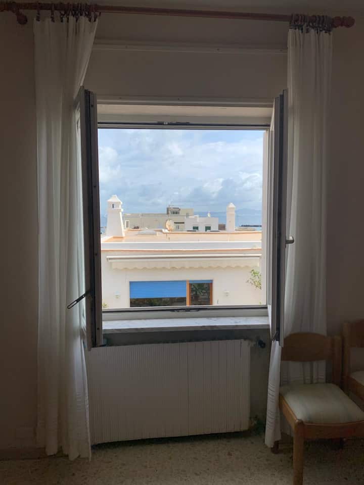 In Centro, Spazioso, Vista Mare - Ischia