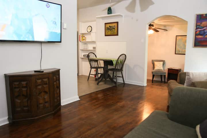 Penn Field Place, Near St Edward's, Cota, Soco - Austin, TX