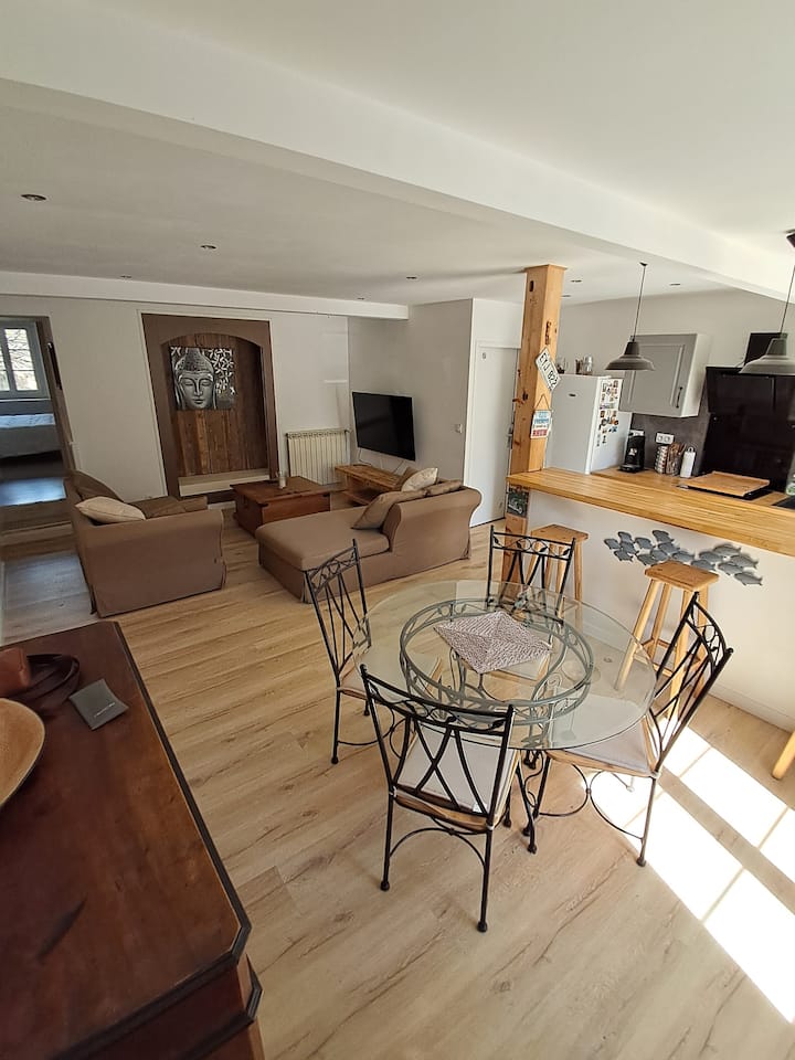 Le 36 Appartement Entier 65m² - ibis Budget Millau Viaduc