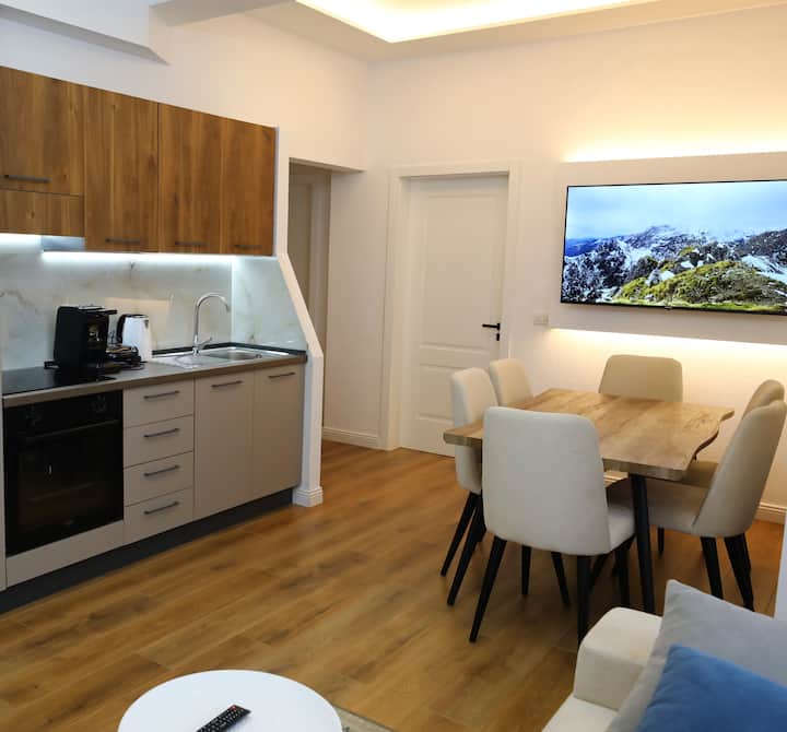 Tirana Sunny Villa (3 Bathrooms) - Tirana