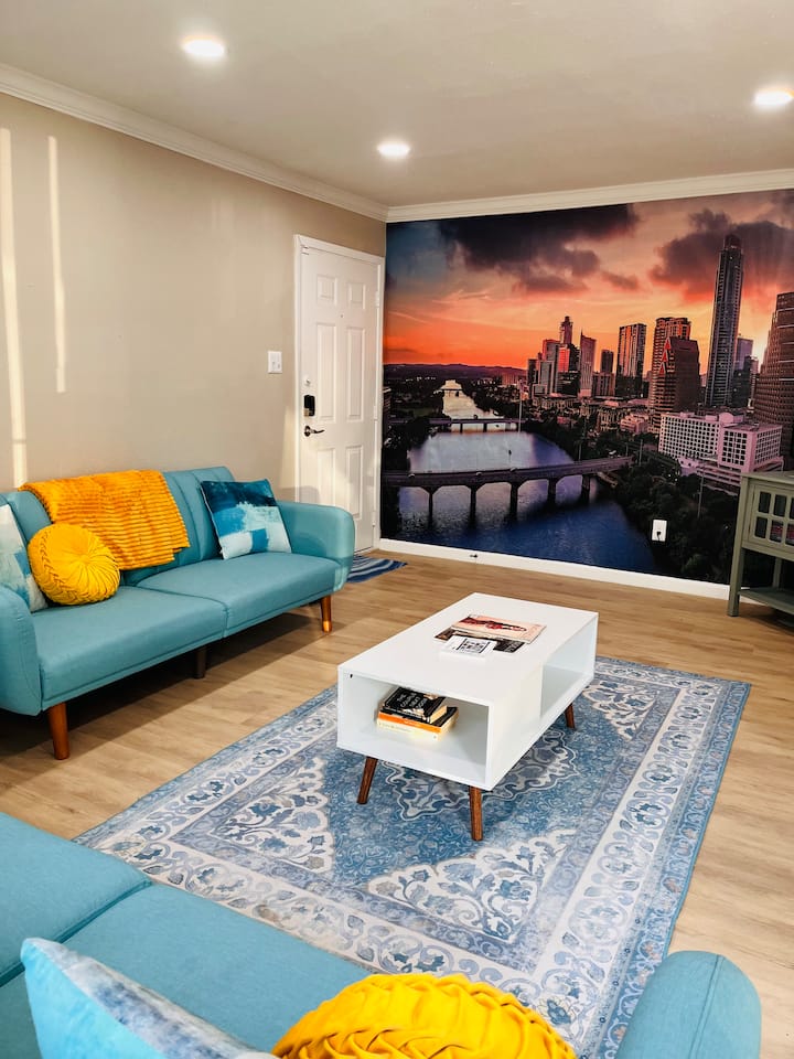 Modern 2br| 7 Min To Soco & Rainey | Week & Lt Ok - Austin, TX