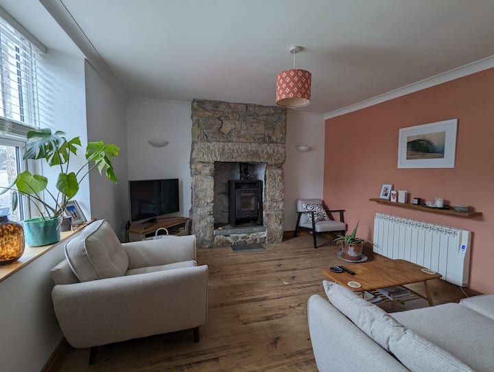 Spacious Cornish Cottage - Redruth