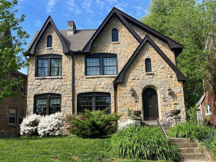 Spacious Luxury Condo In Beautiful Neighborhood - Louisville, KY