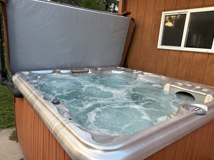 Cozy Cabin W/private Hot Tub& Patio Kinni Valley - Hammond, WI