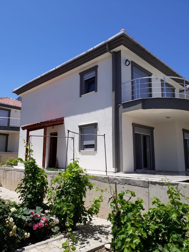 Begonvil Evleri, Deniz Manzaralı Villa - Karaburun