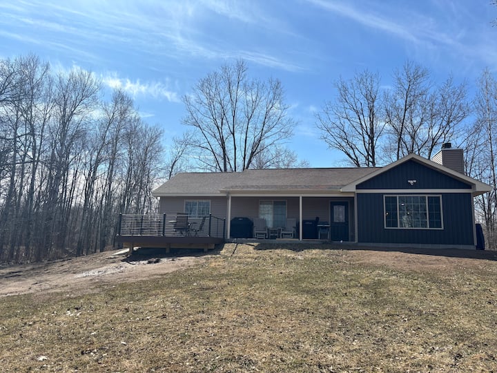 Sleepy Bear Cabin - Father Hennepin State Park, Isle