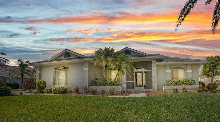 Incredible Water View! Heated/salt/sun Filled Pool - Punta Gorda, FL