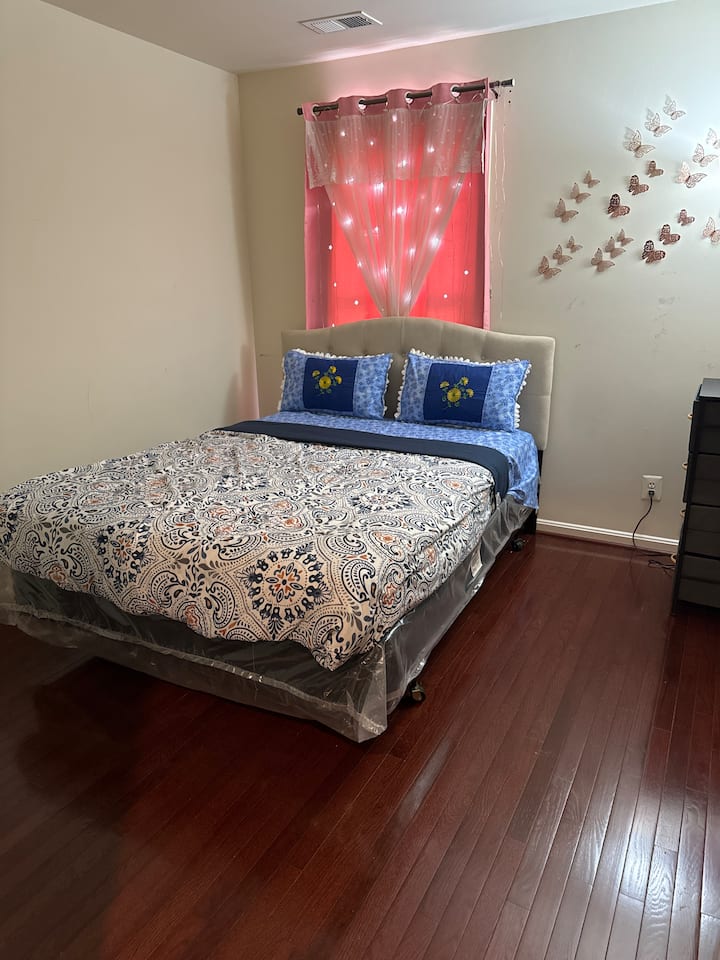 Nice Clean Good Location - Clifton, VA