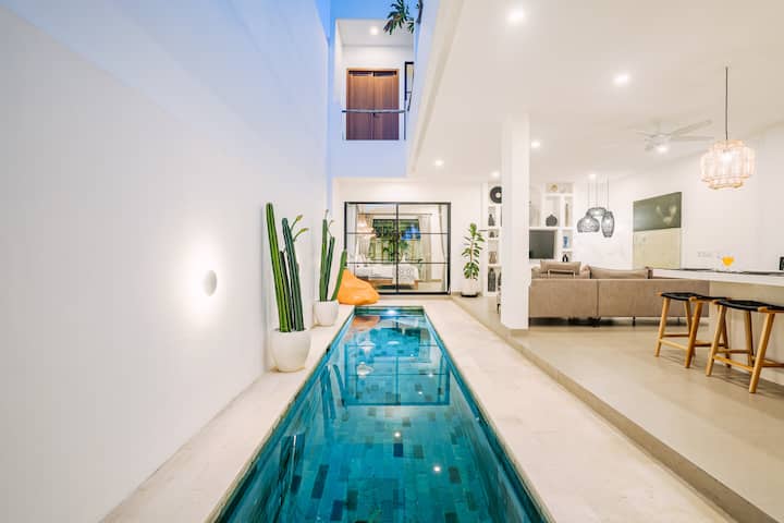 Villa Alveena 2br Private Oasis Rooftop & Pool - Tabanan