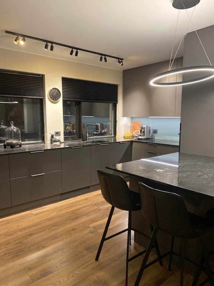 Luxury Family House - Reykjavík