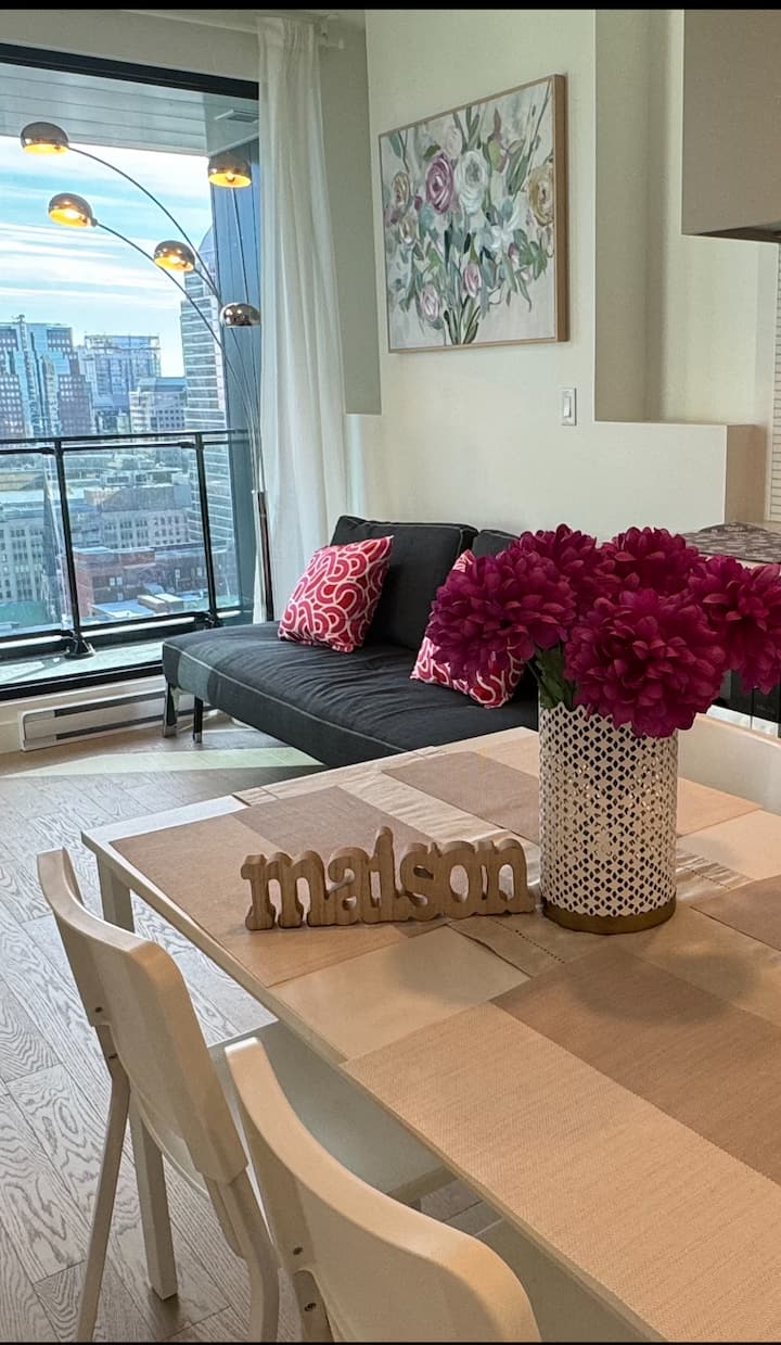 High-end Condo For Rent - Montreal