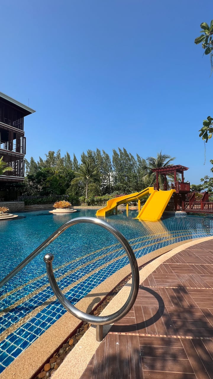 1 Bedroom With Beach Front. - Hua Hin