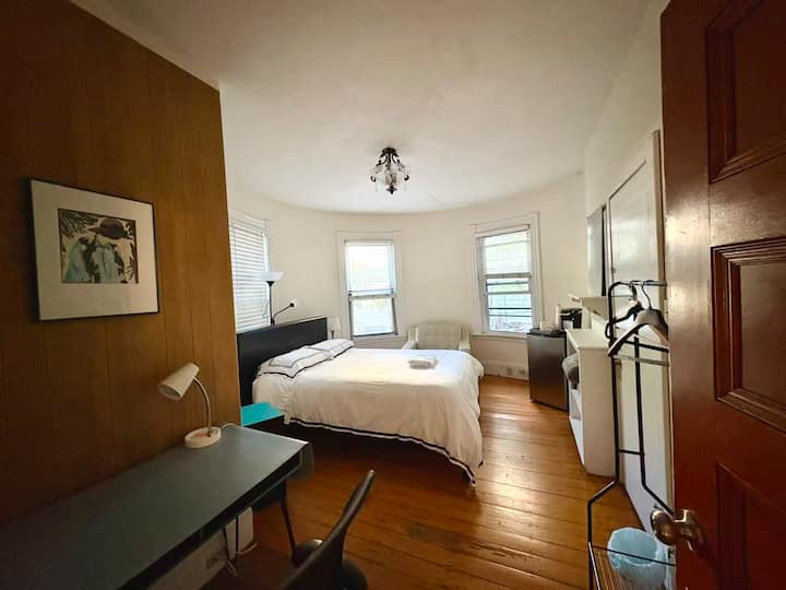 M3 Suite With Private Bathroom Walk To Harvard T - Cambridge, MA