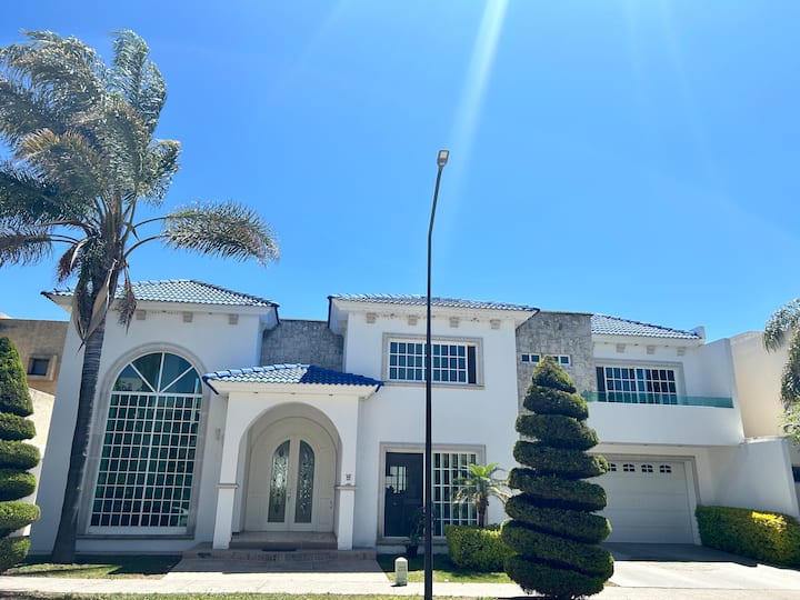 Bienvenidas Familias A La Fnsm A 5min De Isla Sm - 아과스칼리엔테스